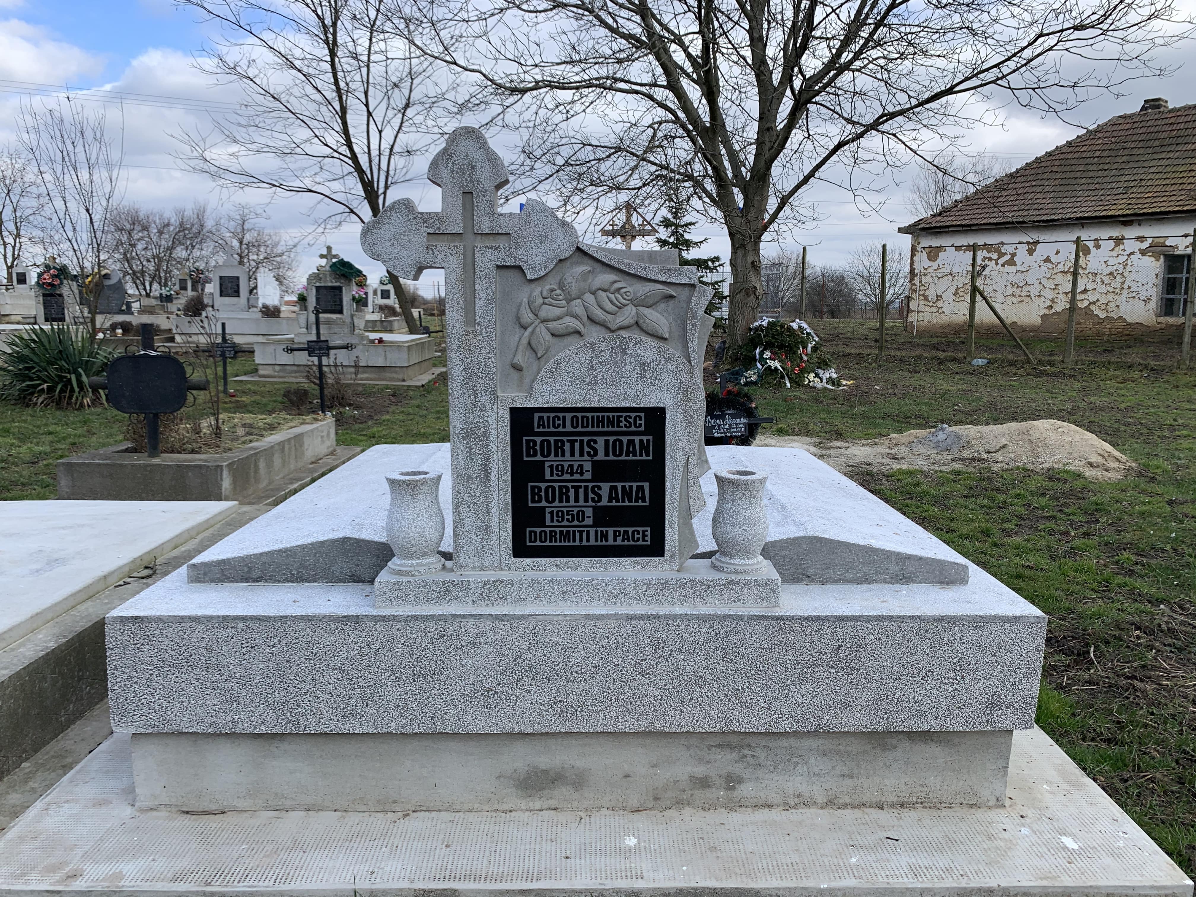 Monumente Funerare - Marble & Granite ART